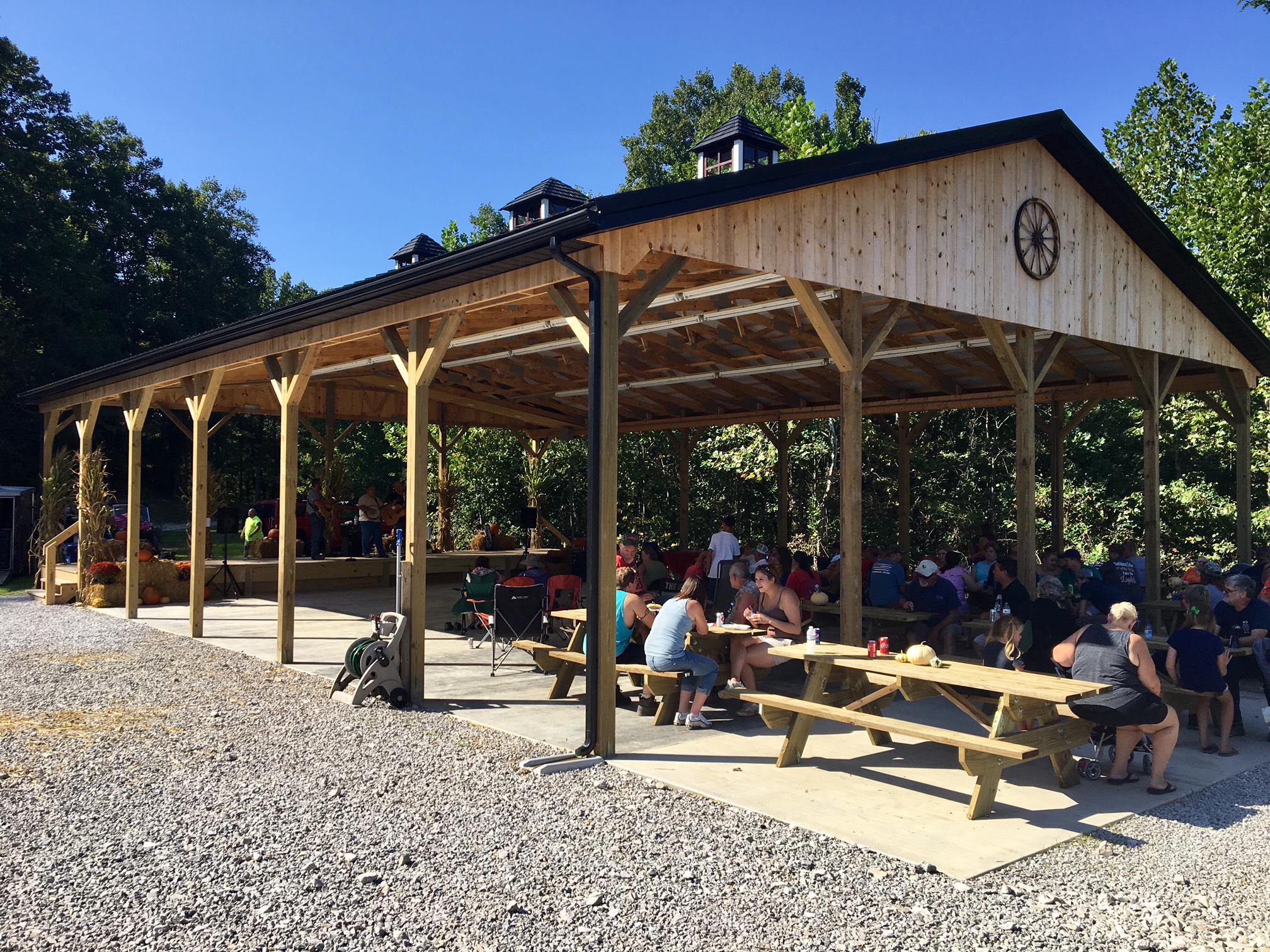 PAVILION | Rustic Ravines